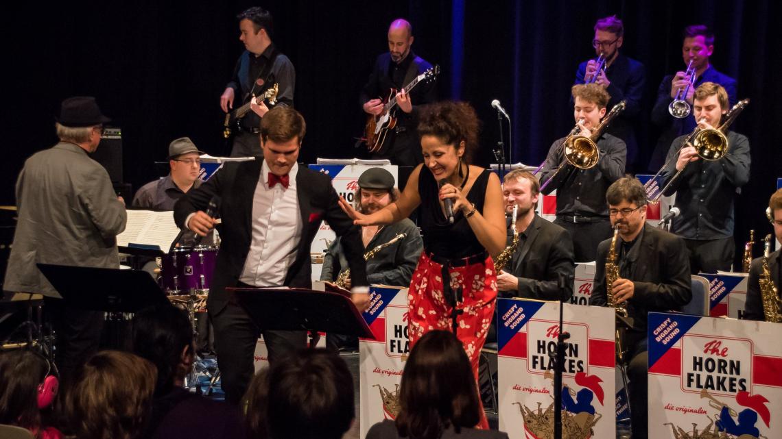 Christmas Colors of Big Band - Willi Nuszbaum & The Hornflakes ...